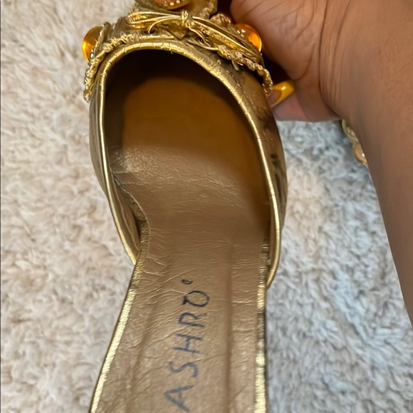 Ashro | Shoes | Ashro Gold Womens Shoes | Poshmark